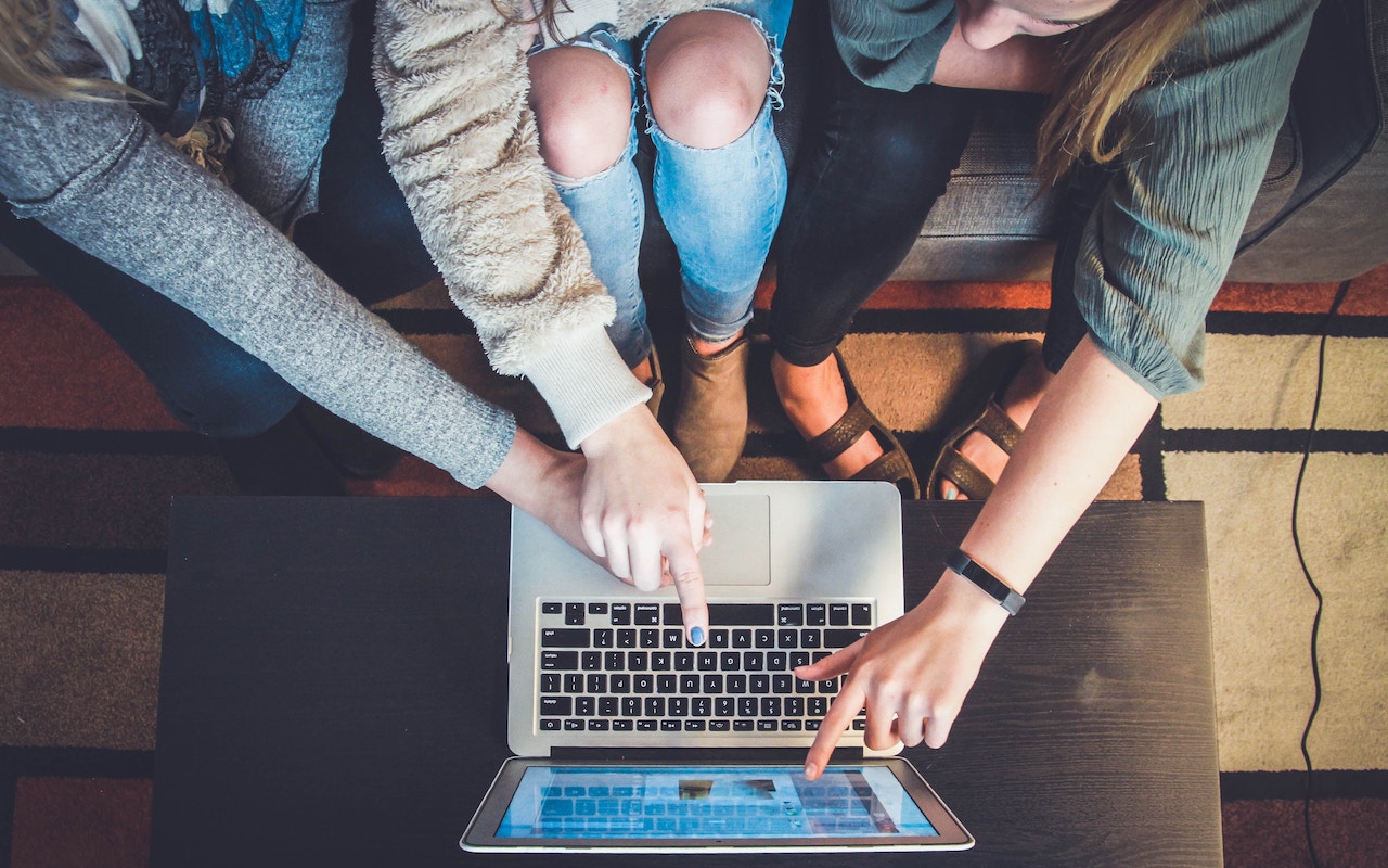 Stop Mailing Files Around, Use Collaborative Apps! - Ook Enterprises Ltd